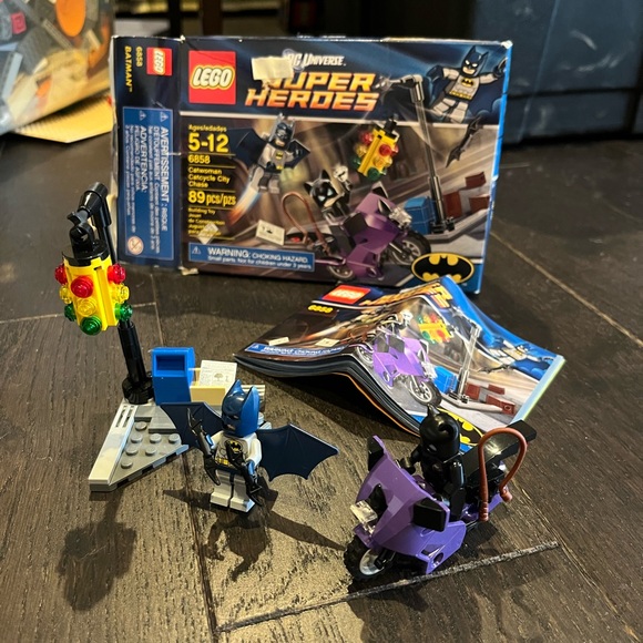 Lego | Toys | Lego Batman And Cat Woman Lego Set Catwoman Catcycle City ...